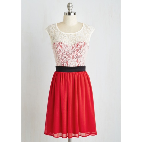 Modcloth | Dresses | Modcloth Mystic Shortcake Story Dress In Red ...